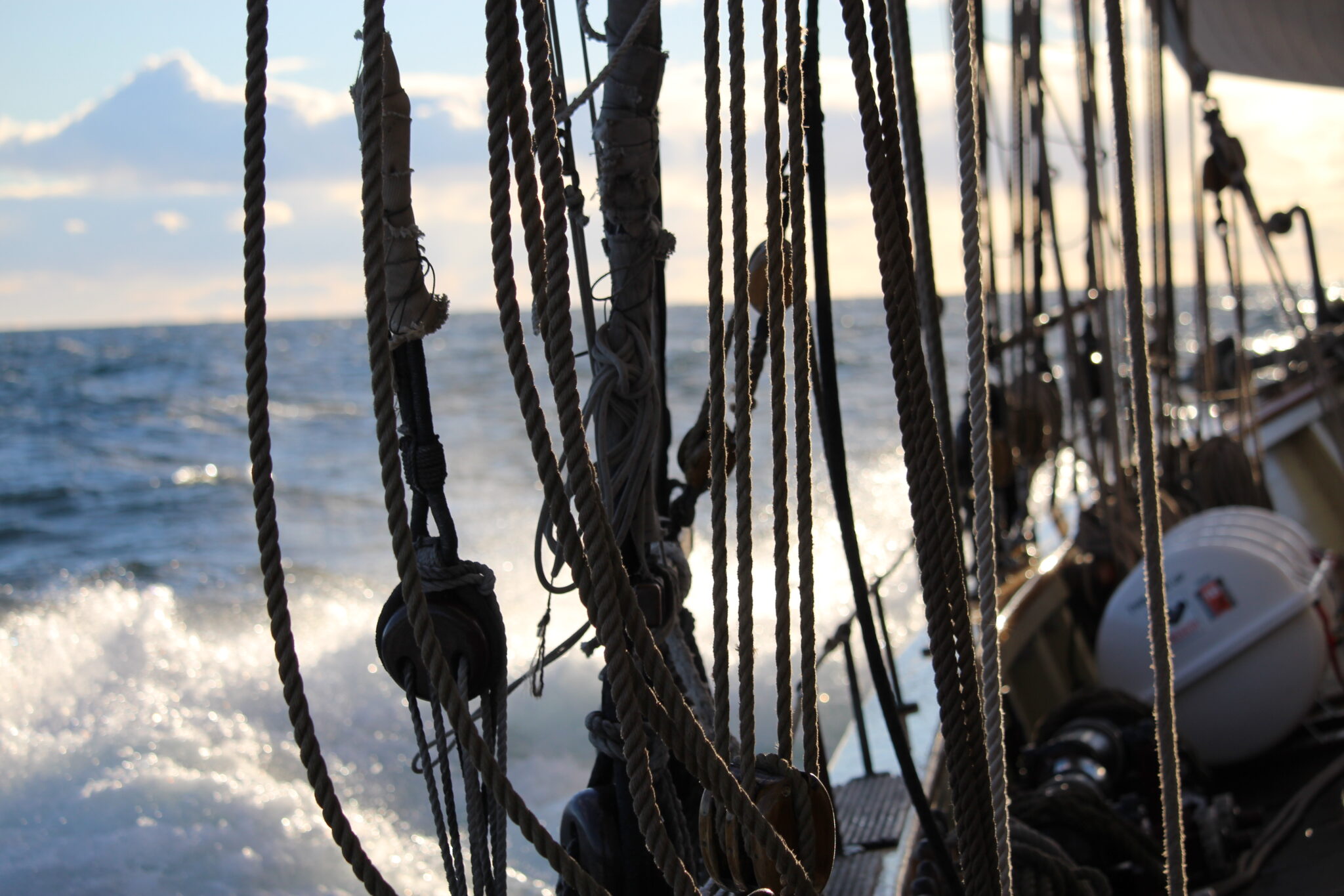 Captain’s Log | Gale Force Entry of Delaware Bay – Pride of Baltimore